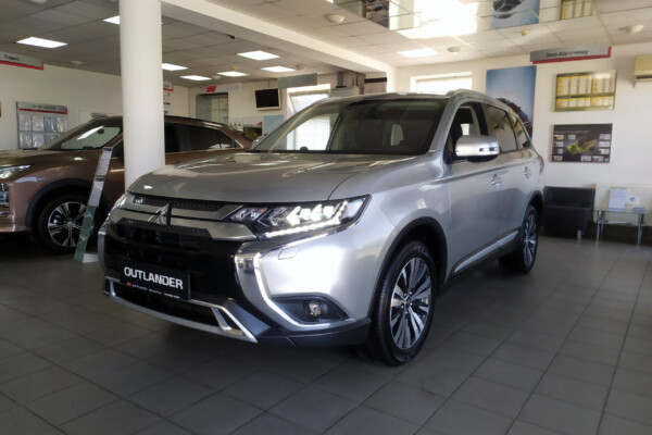Mitsubishi Outlander 2.4 Instyle