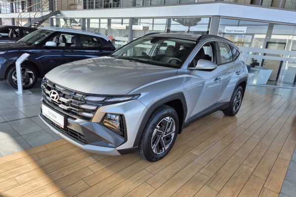 Hyundai Tucson NX4 PE 2.0 Express 2WD 6AT